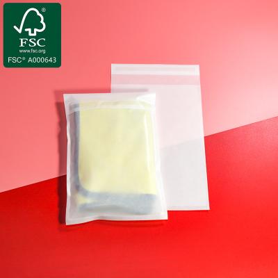 Chine Sacs en papier recouverts de verre biodégradables, cire pour emballage de t-shirts et de vêtements à vendre