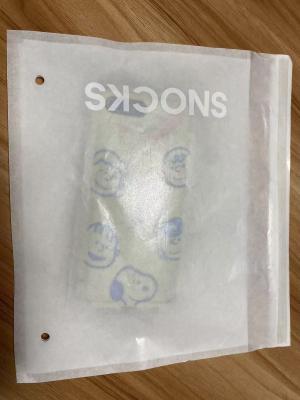 China Factory Wholesale Cheap Luxury T-Shirt Paper Bag For With Small Round Holes for sale