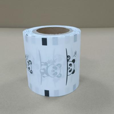 China Multilayer Coextruded Plastic Packaging Film Flexible Blank Film Rolls for Custom Converting for sale