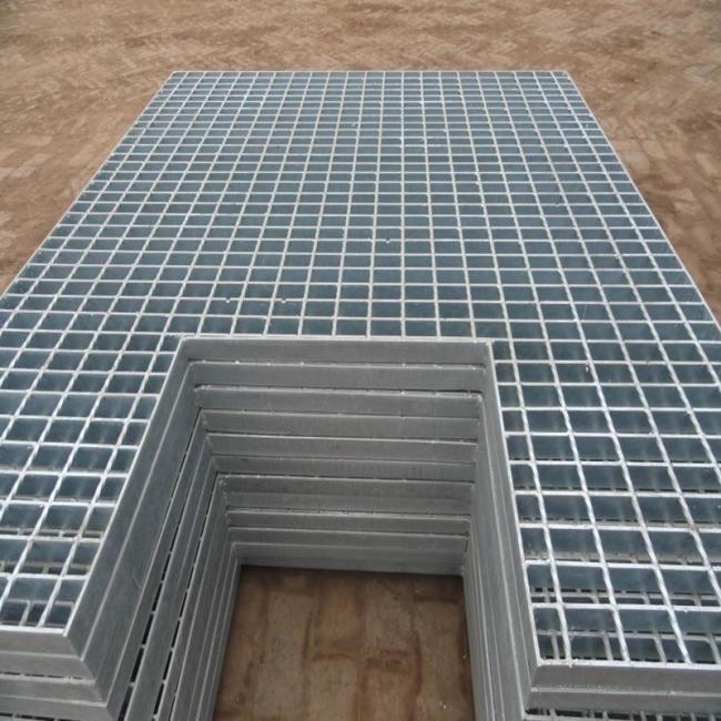 6m 25mm Gutter Cover Hot DIP Galvanized Stainless Steel Grating Anti Slip Platform