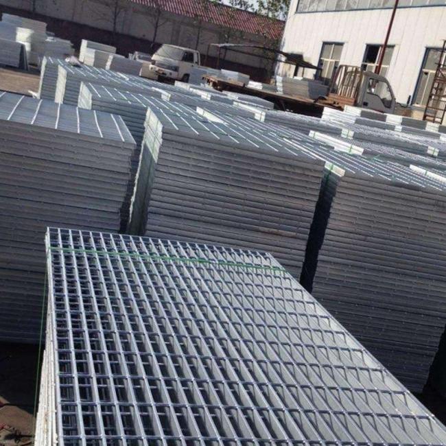 6m 25mm Gutter Cover Hot DIP Galvanized Stainless Steel Grating Anti Slip Platform