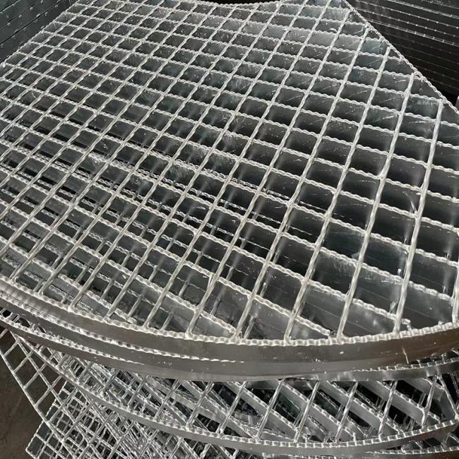 Welded Galvanized Heavy Duty Press Locked Serrated Trench Grating