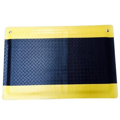Cina Black And Yellow Antistatic Conductive Cleanroom ESD Anti Fatigue Mat With Lock in vendita
