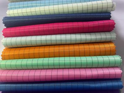 中国 Antistatic Cleanroom Lint Free Polyester ESD Safety Anti-Static Fabric For Lab Clothing 販売のため