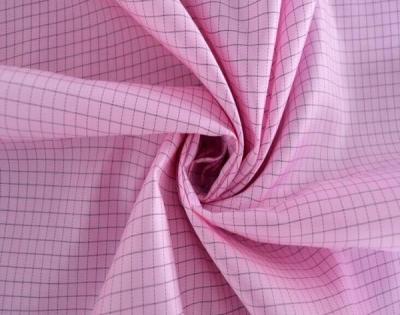 China Geleidende Cleanroom Antistatische Textiel 5MM ESD van de Netpolyester Stoffen Te koop