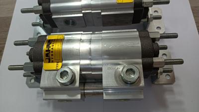 Cina Sostituire ROZION e JEONFF con Jahns MTO-2-4-A120 GEAR MOTOR Pressure 00 Flow Divider in vendita