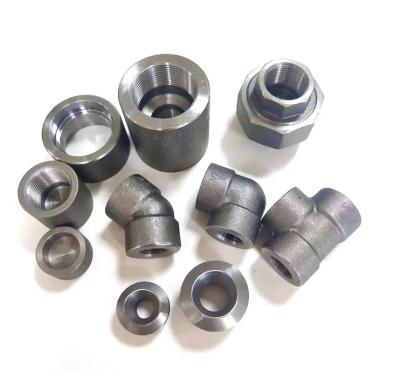 Cina ANSI B16.11 Fittings per tubi ad alta pressione in acciaio al carbonio con busco NPT BSPT in vendita