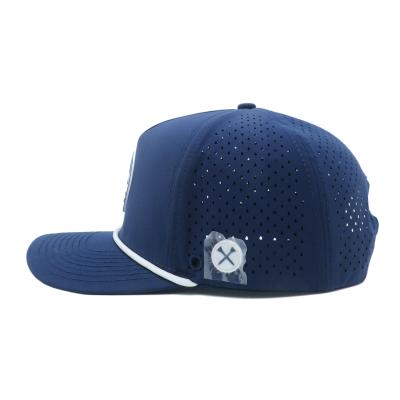 China Chapéu de caminhoneiro unisex para adultos de 5 painéis com buraco de tee e chapéu de golfe com buraco de laser impermeável à venda