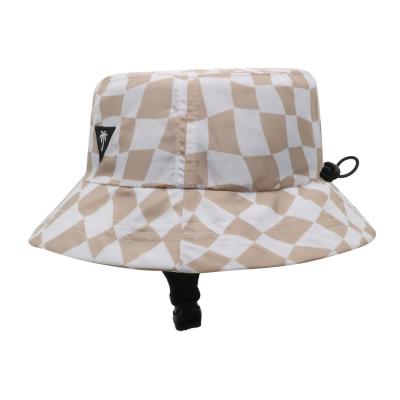 China Aangepaste borduurwerk patch veiligheid kin band Unisex waterdicht Surf Bucket Hoed voor buiten Te koop
