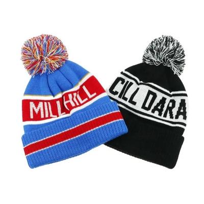 Cina Cappelli a maglia acrilica con manette Cappello a pennello per adulti Insigno a strisce Cappelli invernali eleganti in vendita