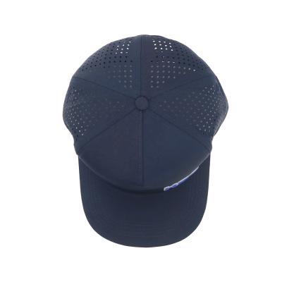 Cina 5 pannelli gomma PVC Logo impermeabile Laser taglio buco perforato Snapback cappello da baseball in vendita