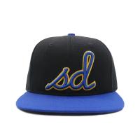 China Custom Two-Tone 6 Panel Basketball Snapback Cap Cotton Structured 58cm for sale