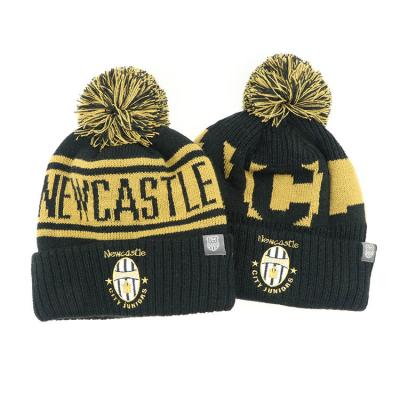 Cina Cappuccio a maglia Jacquard acrilico personalizzato con pom pom e rivestimento di velluto per la pesca in vendita