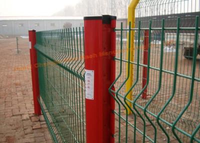 Cina Recinto di filo metallico rivestito ad alta resistenza del PVC, resistenza alla ruggine del recinto del collegamento a catena di verde di Secutiry in vendita