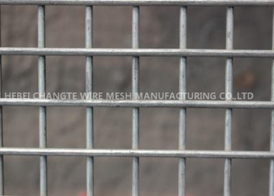 Cina Pannelli saldati ad alta resistenza della rete metallica con il materiale a basso tenore di carbonio del filo di ferro in vendita