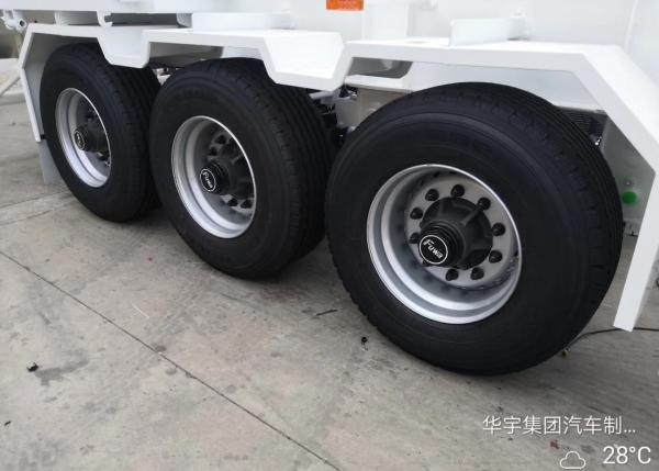 Quality 3 Axles Flat Bed Semi Trailer With Anti Rust Chassis Surface for sale