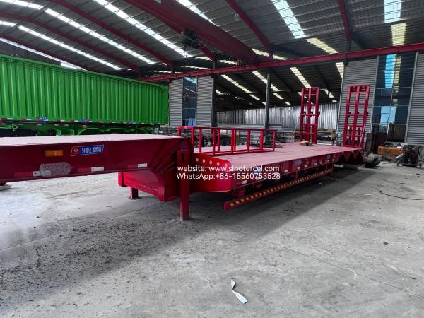 China 60 Ton Semi Lowbed Trailer with Hydraulic Adjusting Platform supplier