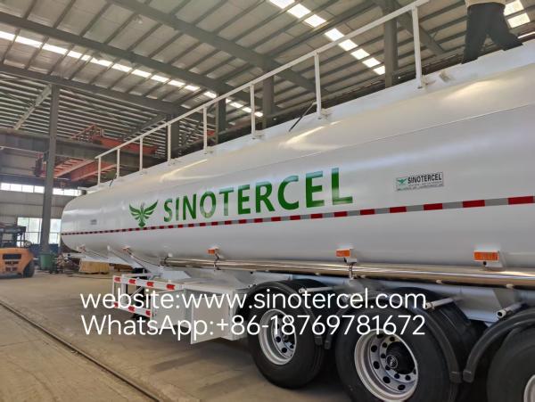Quality 3 Axle Fuel Tank Semi Trailer 30-60CBM Capacity for sale