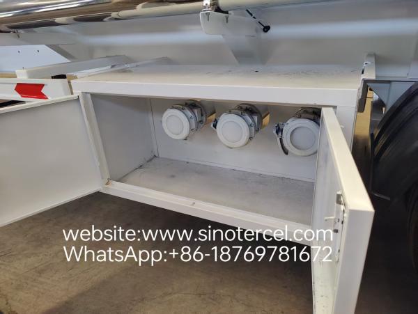 Quality 3 Axle Fuel Tank Semi Trailer 30-60CBM Capacity for sale