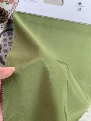 Cina Tessuto leggero e traspirante 157GSM Twill Polyester per giacche in vendita