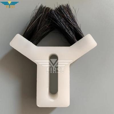 China Martini Riding Nail Machine Herringbone Brush, Riding Nail Pig Hair Herringbone Brush Universal for sale
