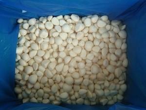 China Frozen IQF Garlic Cloves for sale
