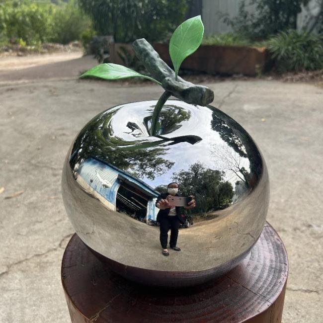 Garden Decorative Custom Metal Art Sculpture Stainless Steel Apple Statue For Sale