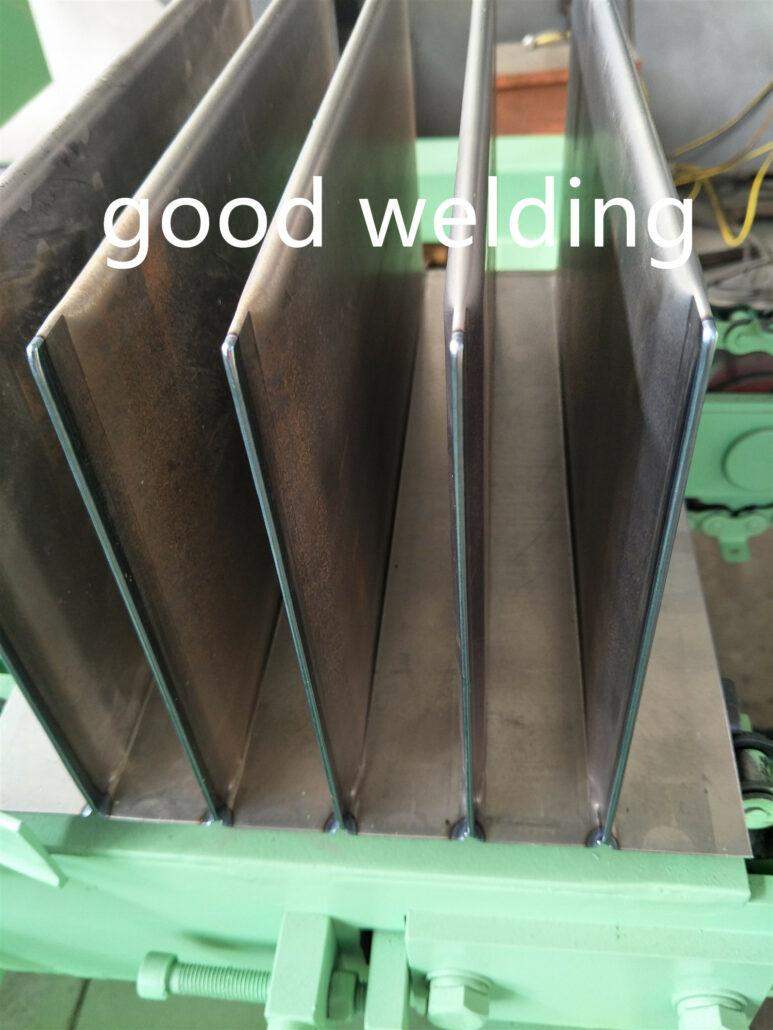 good welded Corrugated fins wall