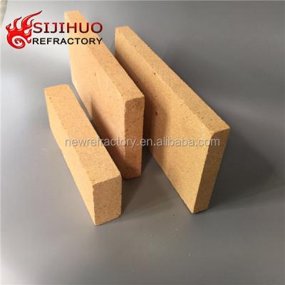 China Directly Supply Anti Alkali Brick with 0.34% CaO Content and 25-30% Al2O3 Content for sale