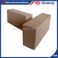 China Low Thermal Conductivity Light Weight Clay Insulating Bricks 0.8 g/cm3 1680°C for sale