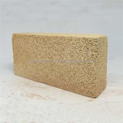 China 35-52% Al2O3 Content High Aluminum Poly Light Insulation Brick for Optimum Insulation for sale