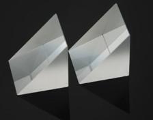 Cina Prisma ad angolo retto in vetro di quarzo fuso artificiale al 95% K9 in vendita
