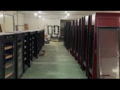 Испания Cedar Wood Electric Cigar Cooler Humidor Cabinets For Smoke Shop With Lock (Испания) Электрический сигарный охладитель из кедрового дерева