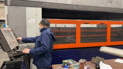 Cina 380V 50Hz / 60Hz Bystronic CO2 Laser Machine Retrofit CO2 Machine To Fiber in vendita