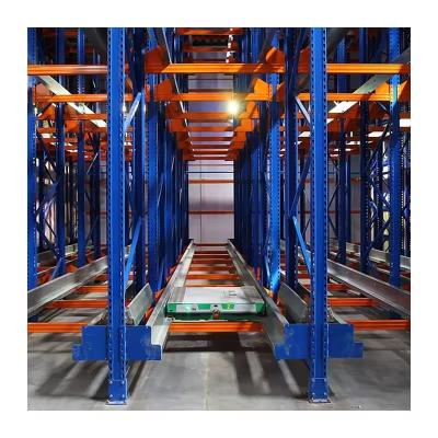 Cina Industrial Warehouse Storage Shelving Designed for Remote Control Radio Shuttle Racking in vendita