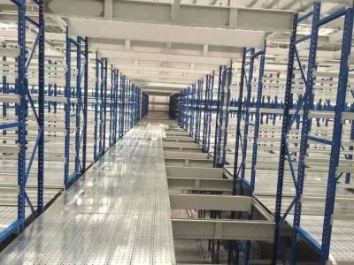 Cina Multi-Layer Steel Mezzanine Floor Rack For Warehouse Storage in vendita
