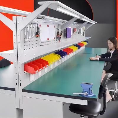 Cina Customized Grade Heavy-Duty Garage Workbench With Fixed Mobility And Combined Cabinets in vendita