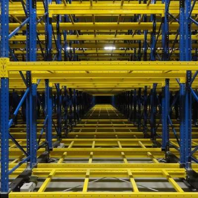 Cina Open Electric Mobile Pallet Racking For High Space Utility In Warehouse Storage System in vendita