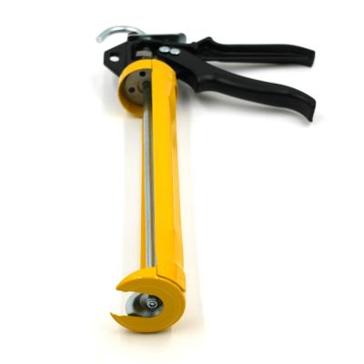Cina Cradle Steel Skeleton Frame Sealant Caulking Gun Dripless 400ml Rotante in vendita