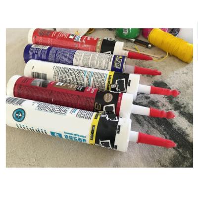 Cina 100 pcs Caulk Saving Cap Cap Sealer Caulk Saver per sigillare e conservare il tubo di sigillazione aperto in vendita