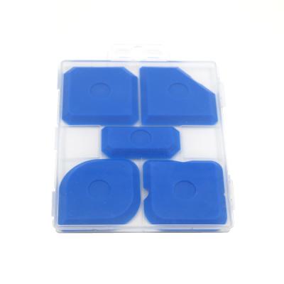 Cina 5PCS Blue Silicone Sealant Spatula Grout Joint Smoother Scraper Set con scatola di plastica in vendita