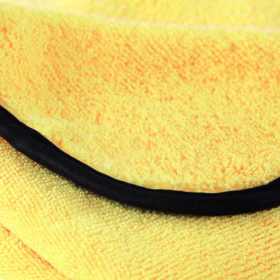 Cina 12 confezioni di tessuto in microfibra giallo per la pulizia dell'auto 56x92cm di qualità professionale in vendita