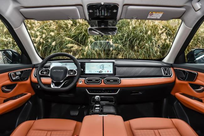 JETOUR X70 PLUS cabin or detail view