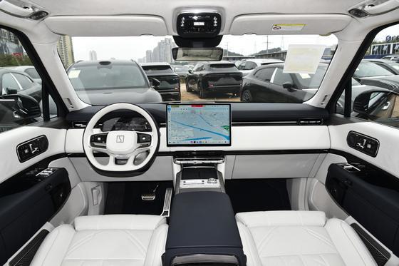 ZEEKR 9X cabin or detail view