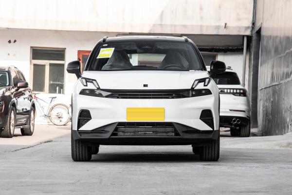 Quality Lynk & Co 06 for sale