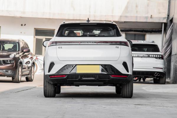 Quality Lynk & Co 06 for sale