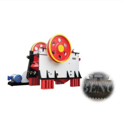 Cina Frantoio a bassa velocità materiale in serie del rotolo della mandibola di operazione del frantoio della roccia della mandibola di 160KW 295-350 TPH in vendita