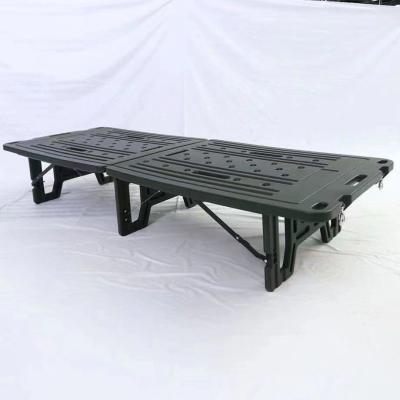 Cina Letto da campo in acciaio e plastica Letto da campo Letto da esercito Letto pieghevole portatile Letto da addestramento militare verde all'aperto in vendita