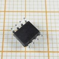 China Bailes de finalistas da configuração dos circuitos integrados de EPCS4SI8N IC para FPGAs 3.3V 4M-Bit 8-Pin à venda