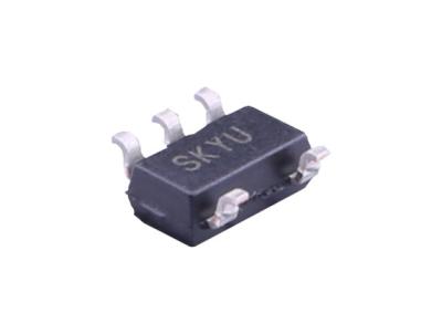Cina MIC5504-3.3YM5-TR IC Electronic Components 300mA low dropout voltage regulator in vendita
